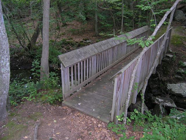 Pequot Woods - Connecticut Trail Finder