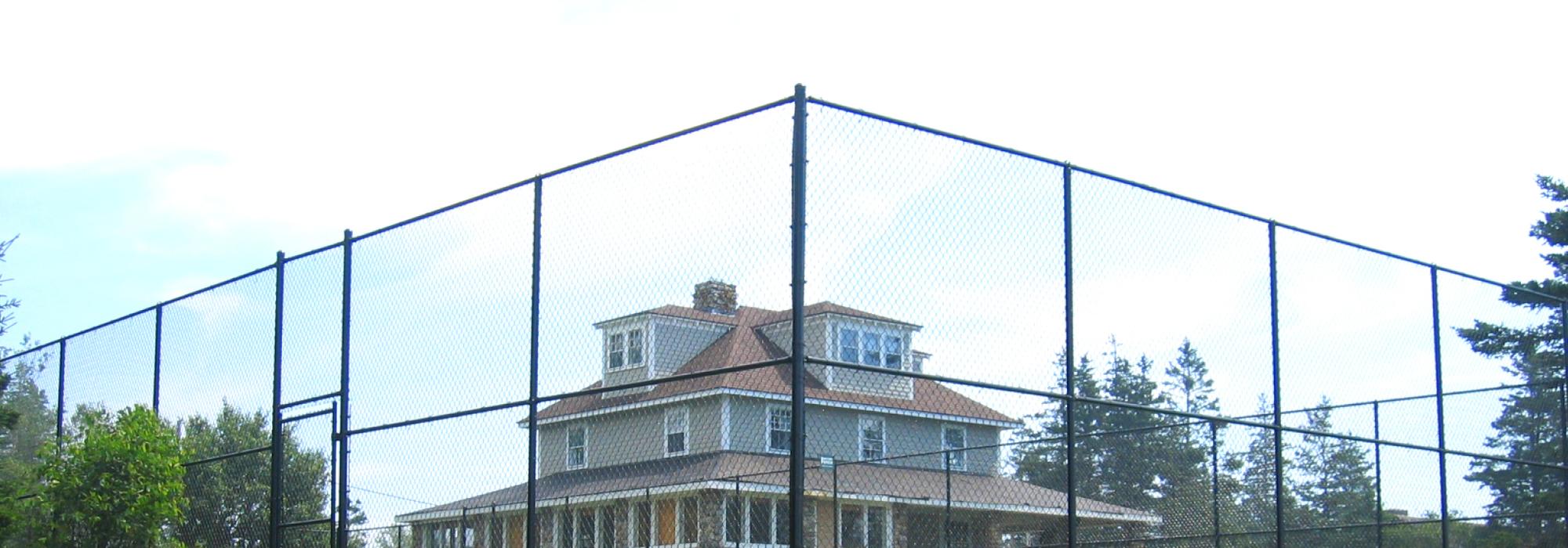 Chain Link FAQS - Frequently Asked Questions about Chain Link Fencing