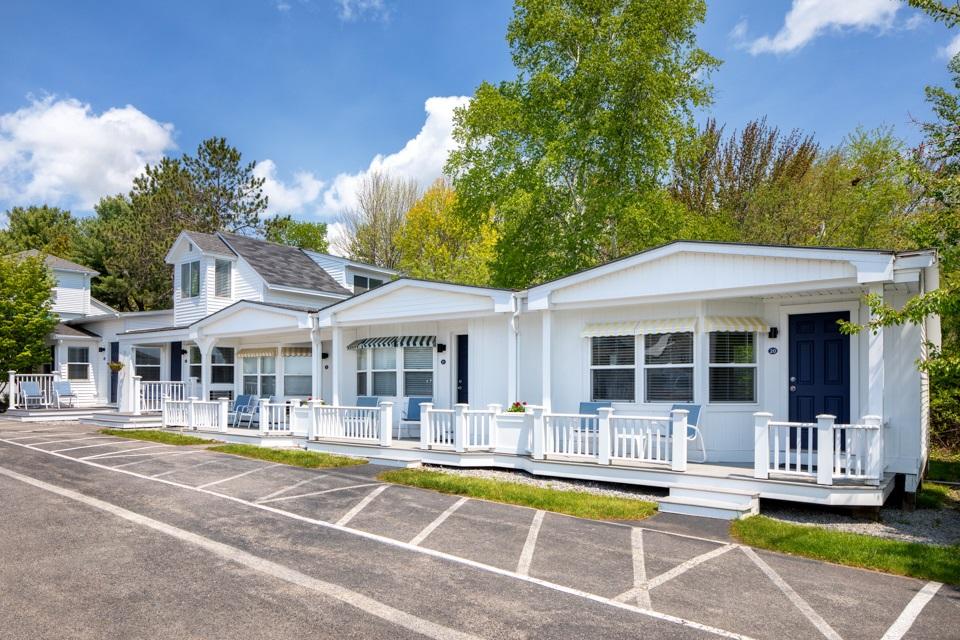 The Glen Cove Inn