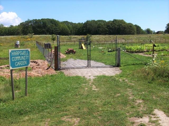 Mitchell Field - Maine Trail Finder